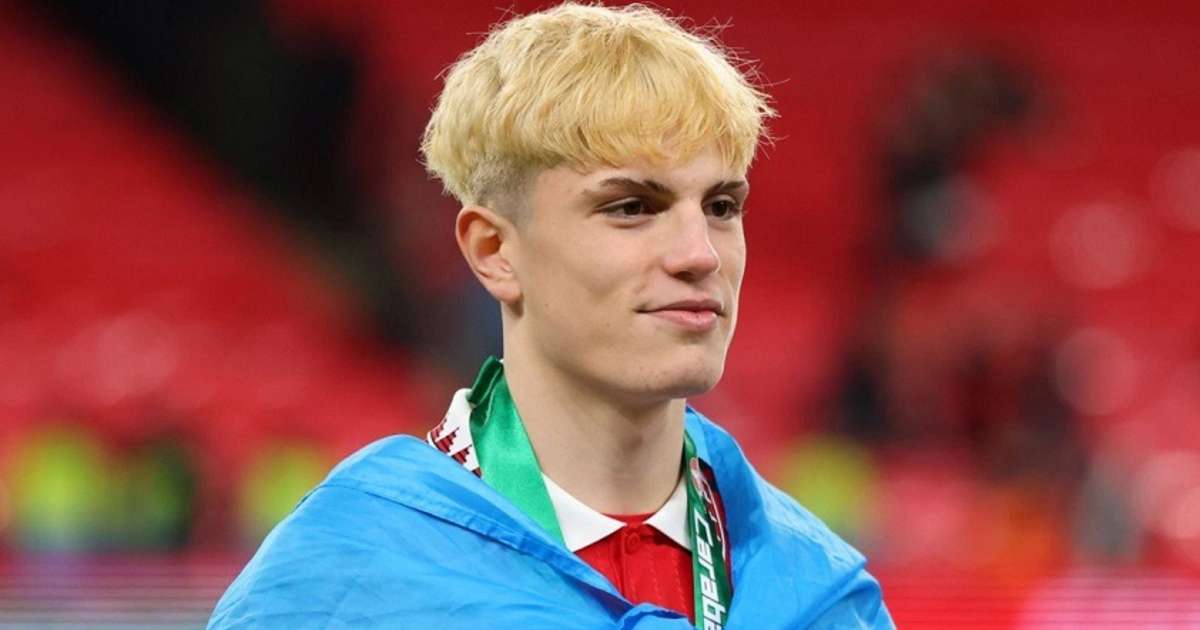 El festejo argentino de Garnacho tras ser campeón con el Manchester United