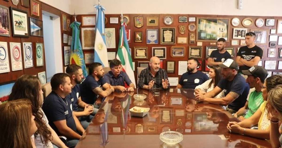 Mario Secco anunció un bono de 100 mil pesos para municipales